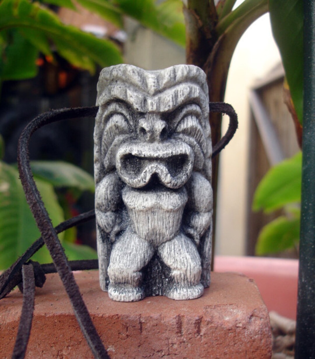 Brady Bunch Tiki Necklace Hawaii - Etsy