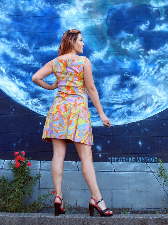1960s 1950s psychedelic DRESS midi colorful fitted dr… - Gem