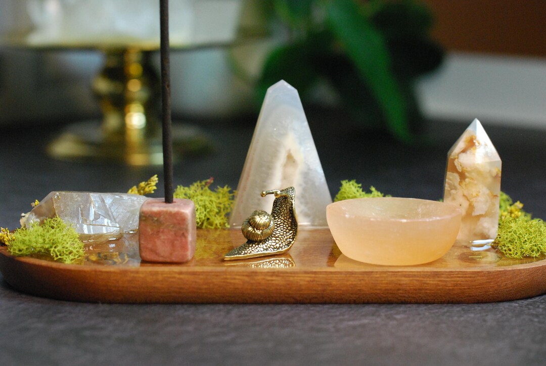 Rune Crystal Altar Set | Who Rune the World Witch Intention Kit - Etsy