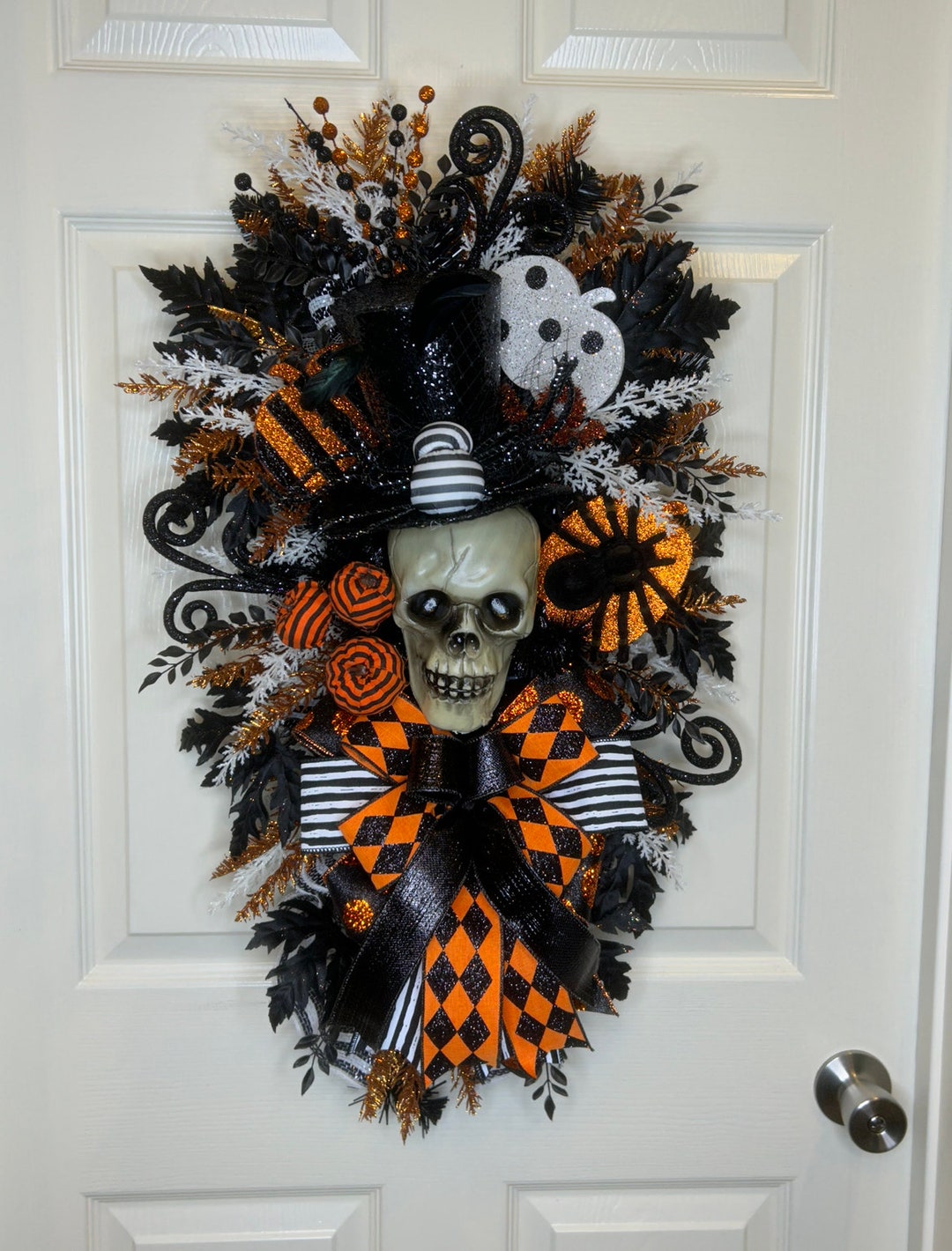 Halloween Wreath, Halloween Tear Drop Swag, Skeleton Wreath, Skull ...