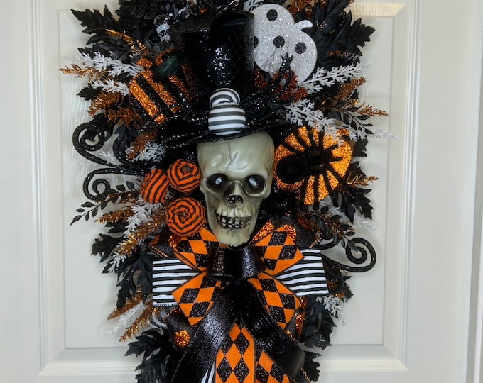 Halloween Wreath, Halloween Tear Drop Swag, Skeleton Wreath, Skull ...