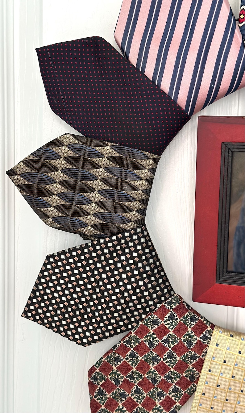 Custom Necktie Wreath Using Your Neckties, Memory - Etsy