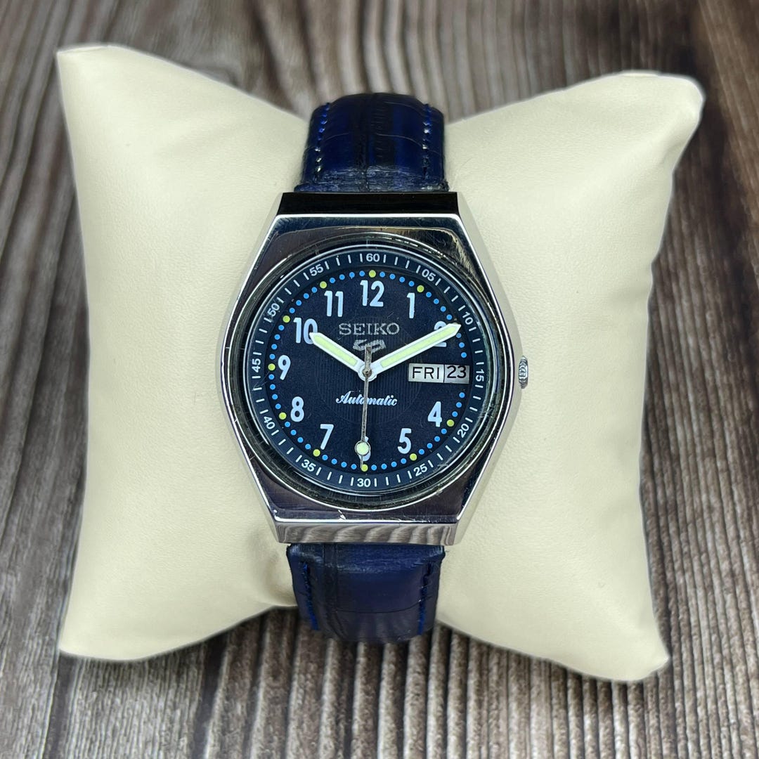 Vintage Seiko 5 Automatic, Day-date, Blue Colour Dial, Refurbished Men ...