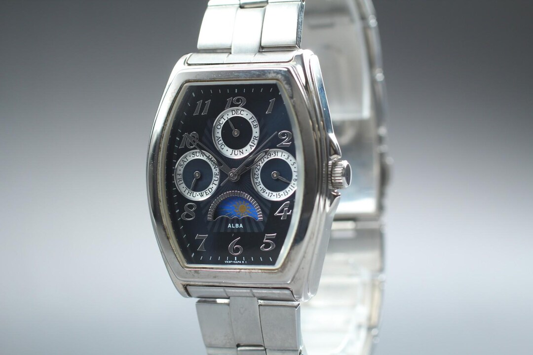 Vtg.1985[near Mint] Seiko Alba Vx3f-0ad0 Sun&moon Tank Quartz Men's ...