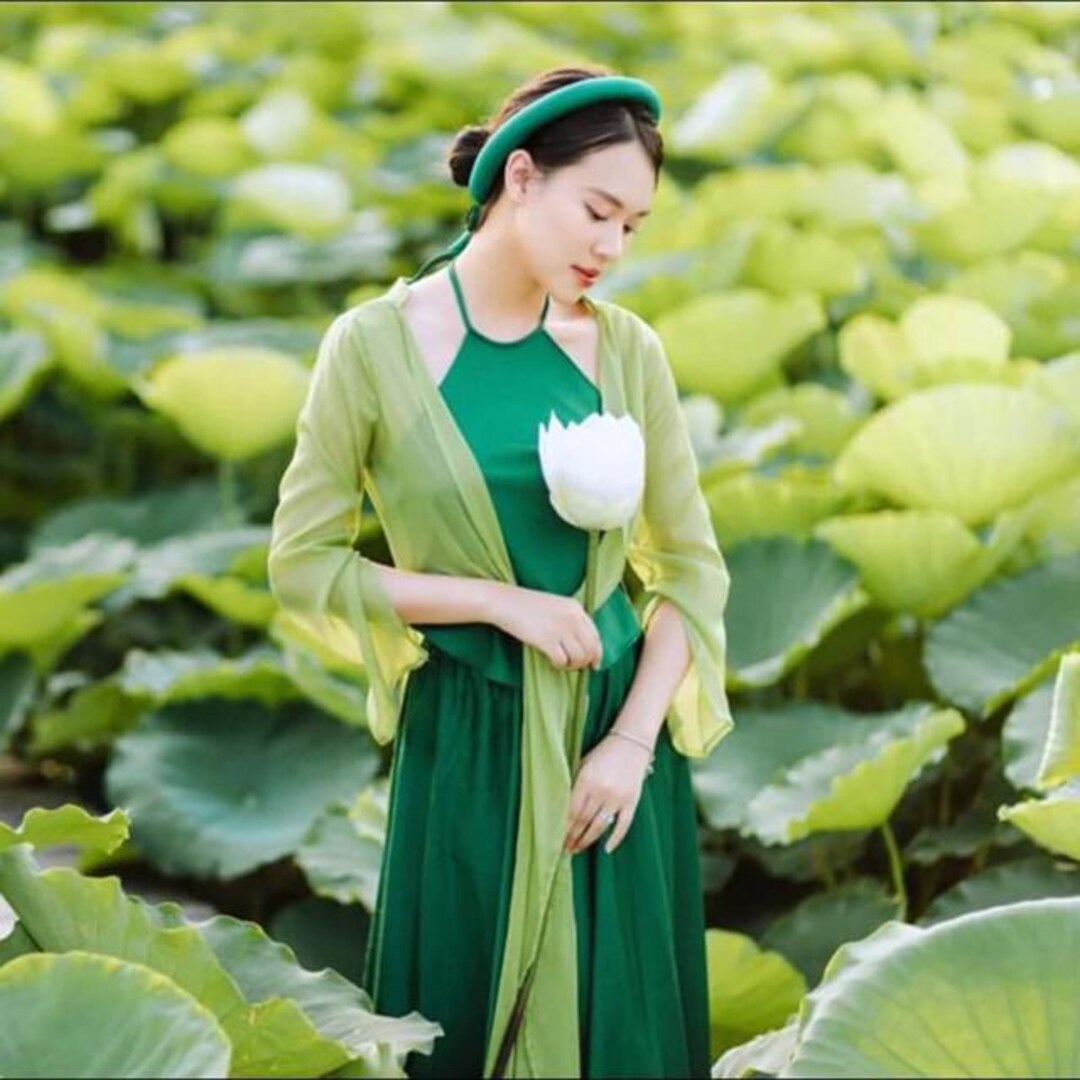Vietnamese Traditional Áo Tứ Thân Set – Blue Four-panel Dress With Yếm ...