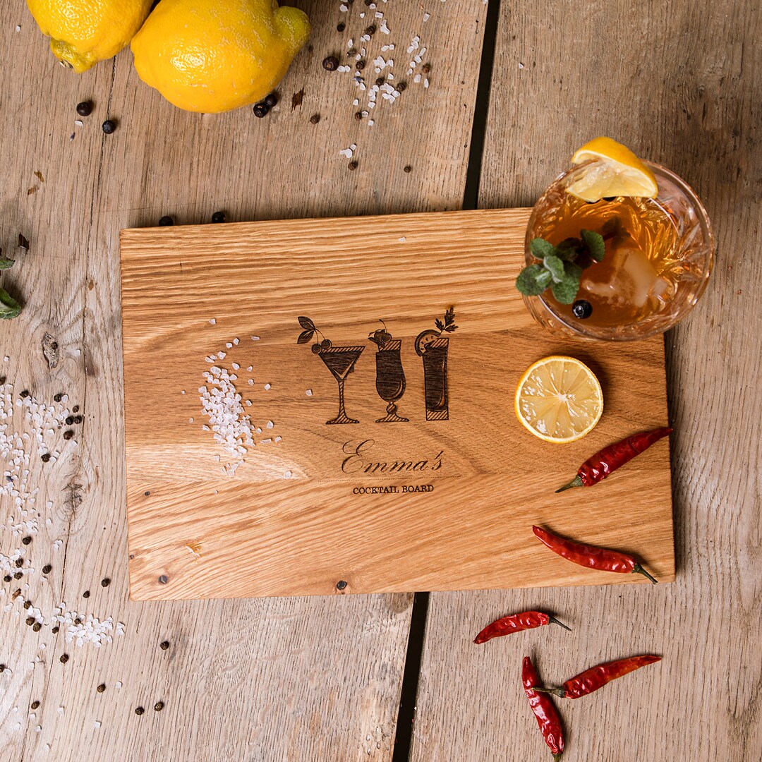 Mix‘em up COCKTAIL CHOPPING BOARD - Personalized Oak Cutting Board ...