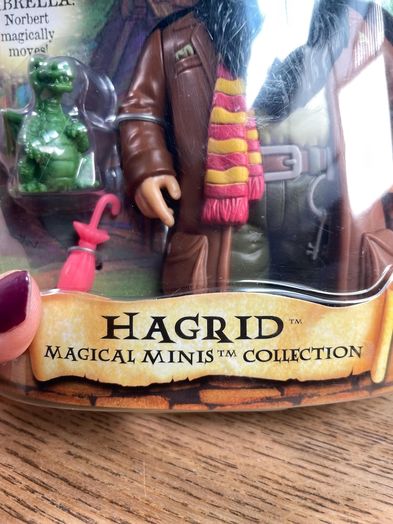 Vintage Harry Potter "hagrid W/norbert" Figurine --2001 Magical Minis ...
