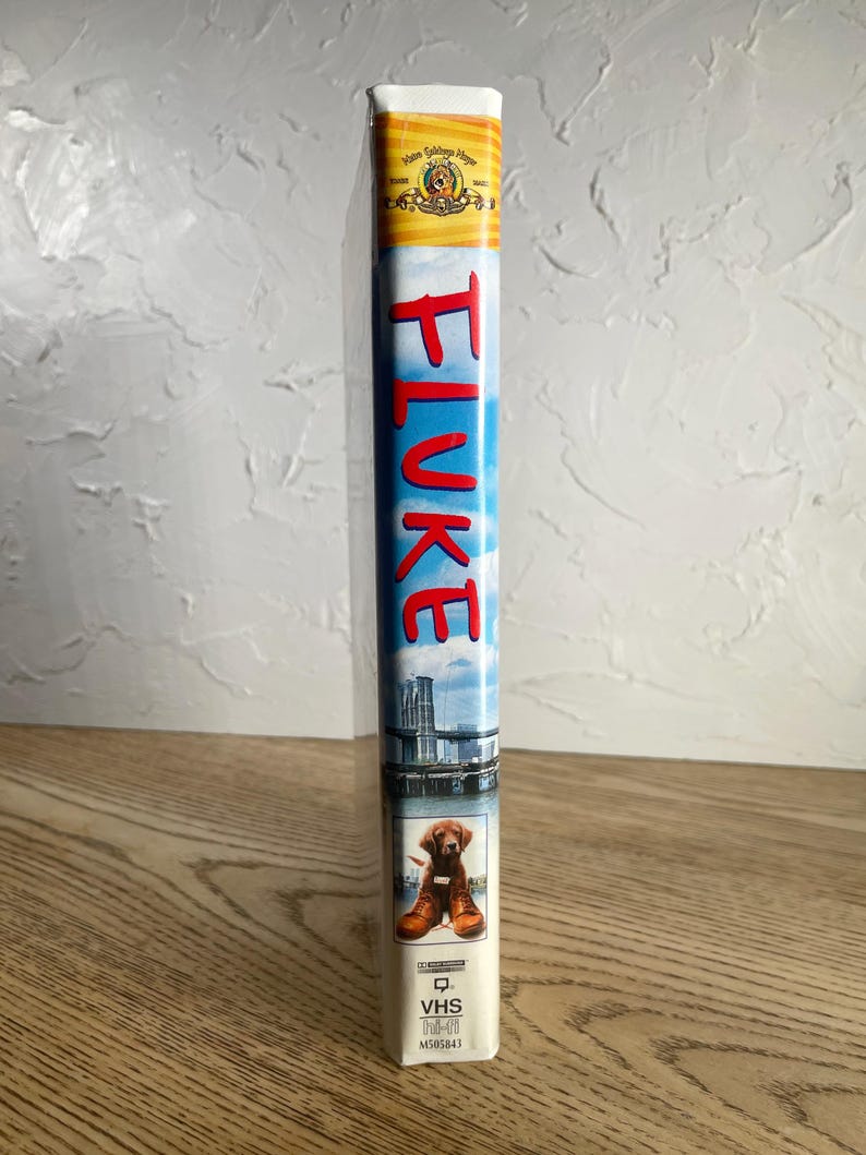 FLUKE VHS Movie Clamshell --1990s Family Movie --animal Adventure ...
