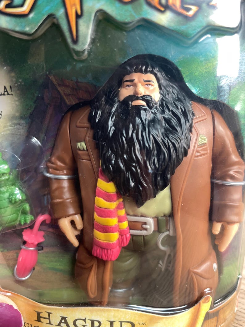 Vintage Harry Potter "hagrid W/norbert" Figurine --2001 Magical Minis ...