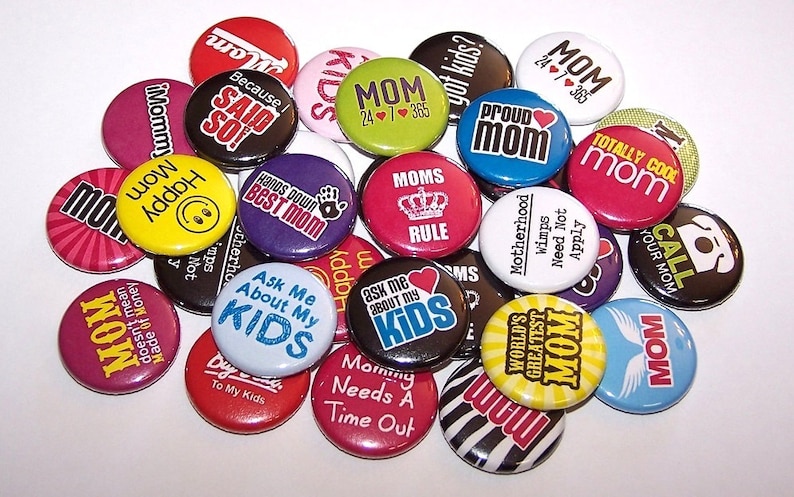 Moms Rule Mother's Day Party Favors Set of 10 Buttons 1" or 1.5" Pin ...