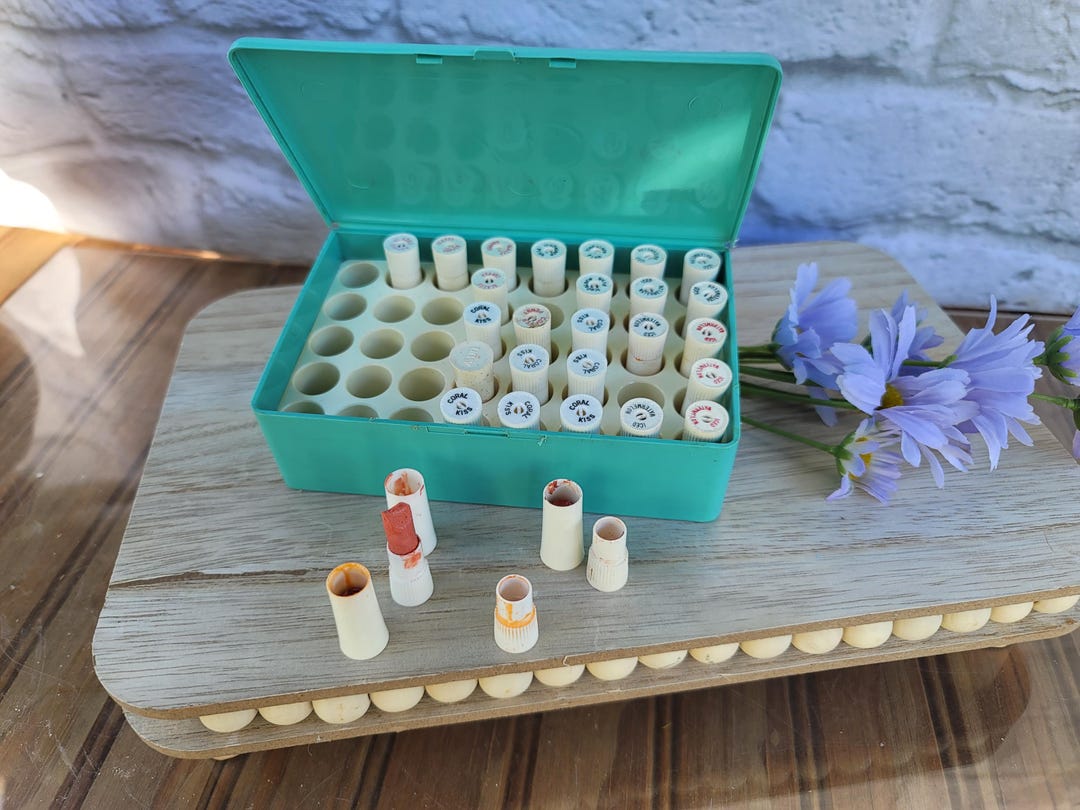 Vintage Avon Sample Lipstick Case With Sample Lipstick Tubes, Makeup ...