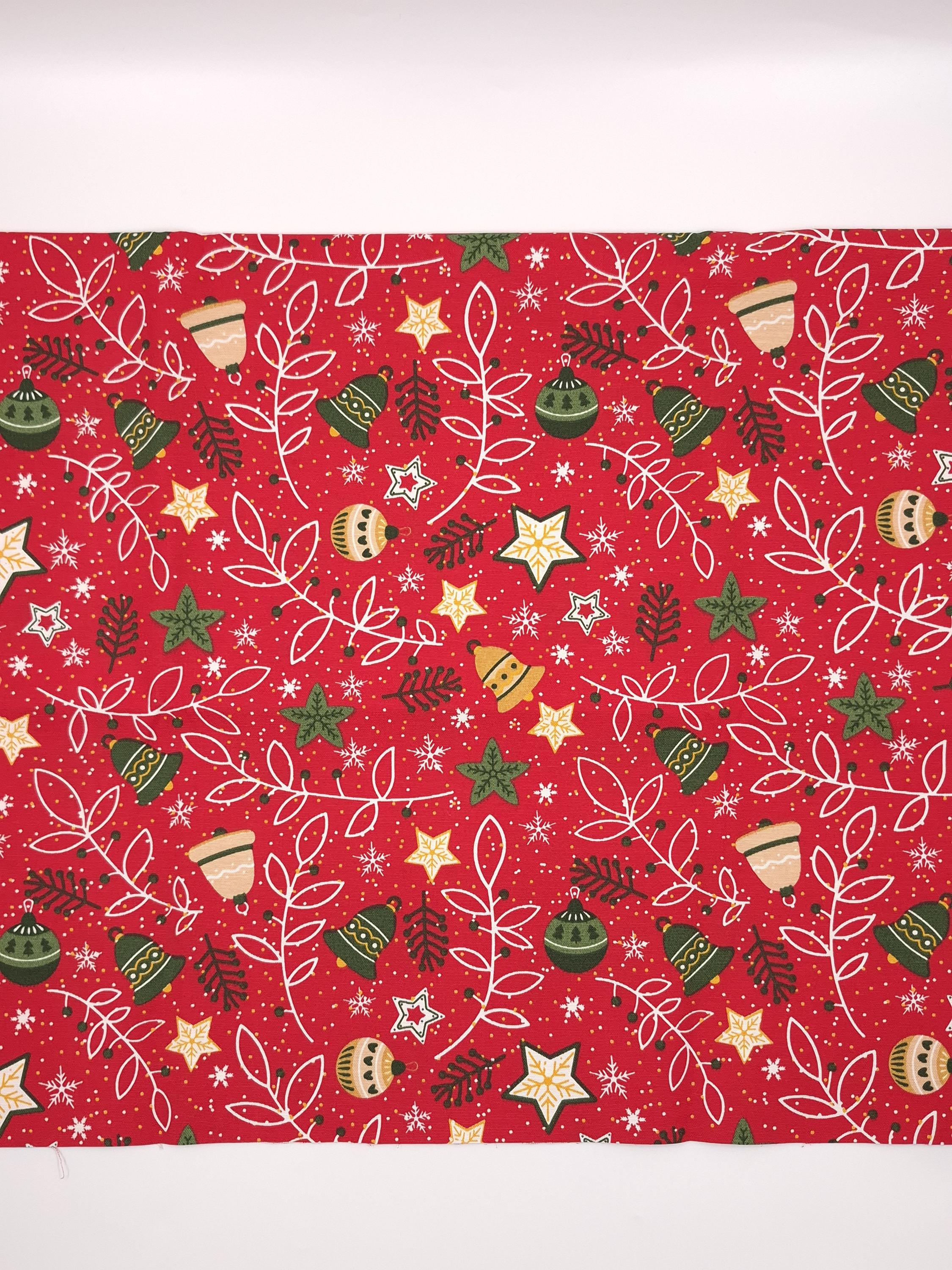 Christmas Table Cloth and Runner, Xmas Fat Quarters Canvas Fabric ...