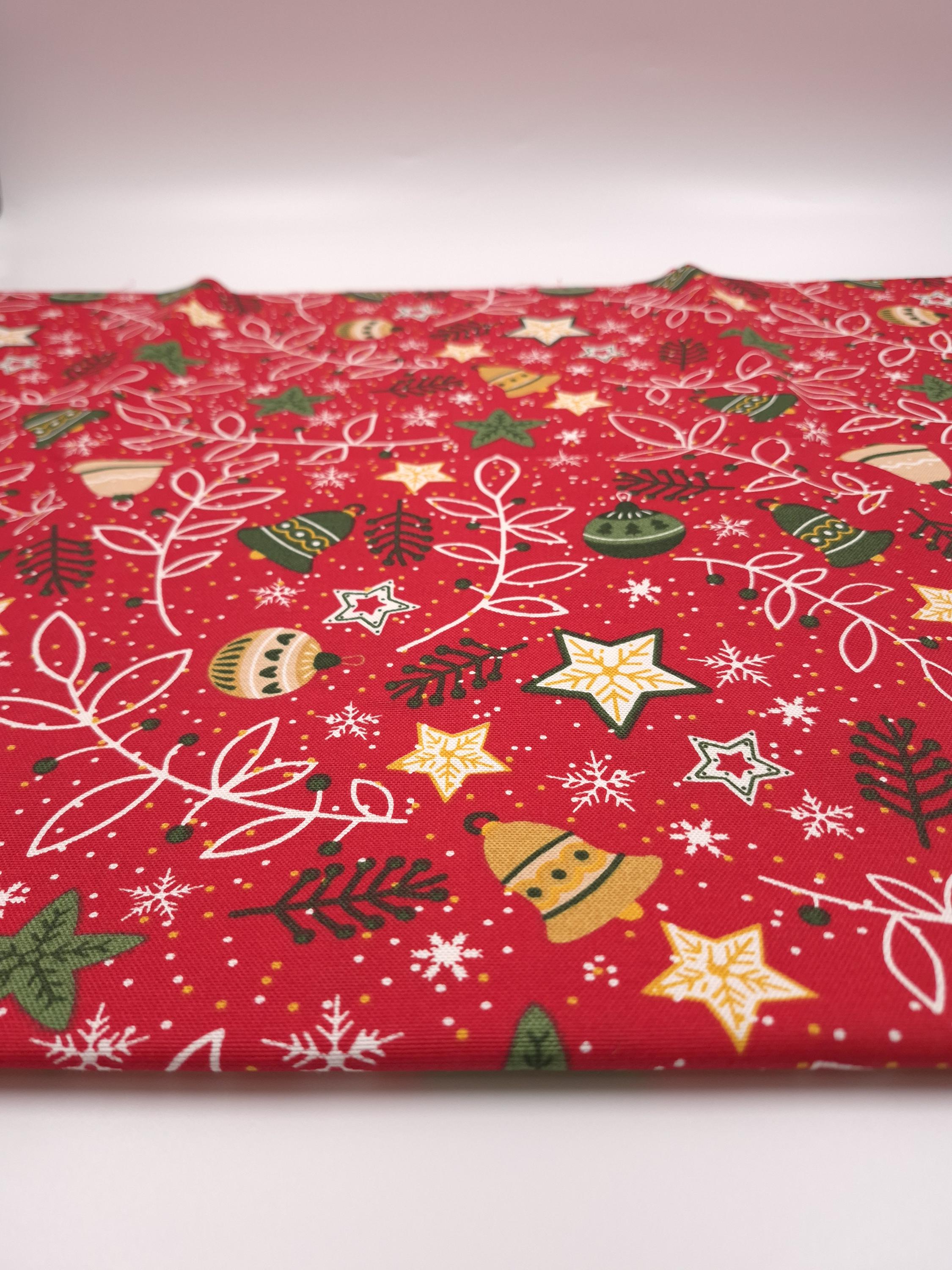 Christmas Table Cloth and Runner, Xmas Fat Quarters Canvas Fabric ...