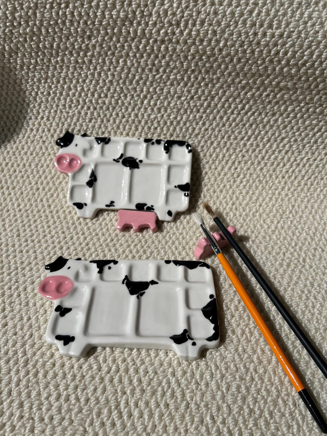 Cow Ceramic Paint Palette With Brush Holder – Creative Artist Palette ...