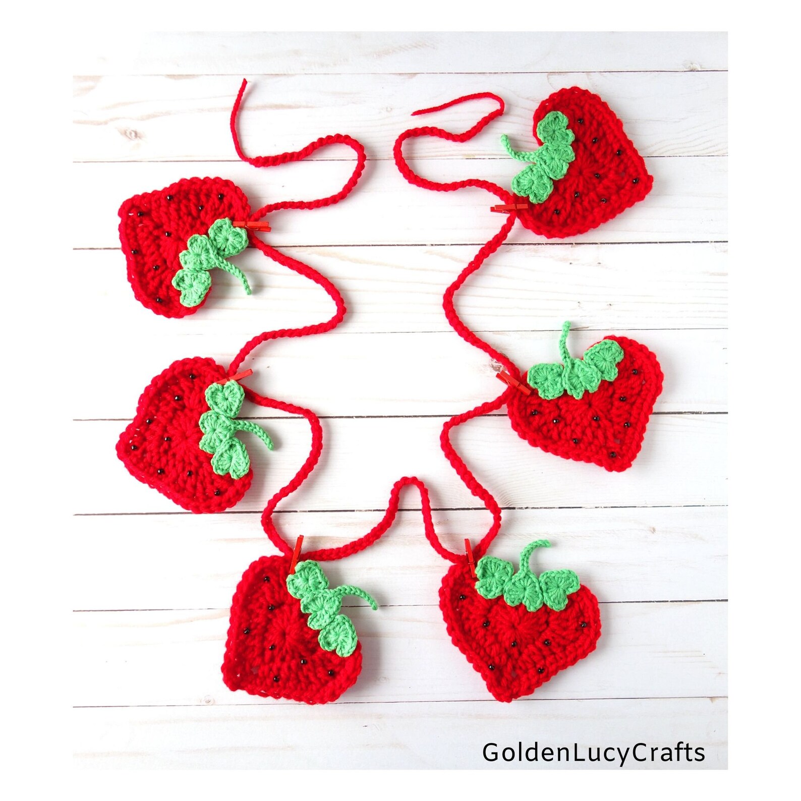 CROCHET PATTERN Strawberry Applique Heart Strawberry - Etsy