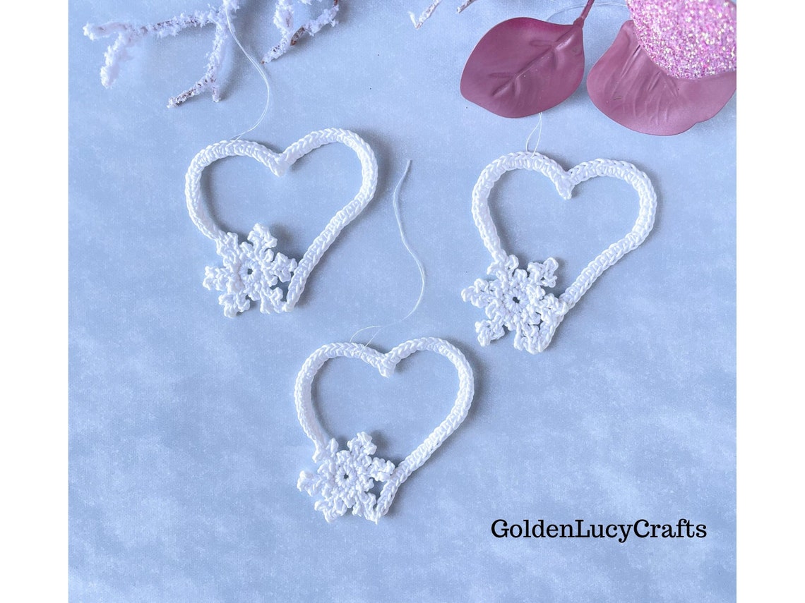 CROCHET PATTERN Snowflake Heart Christmas Ornament Applique - Etsy
