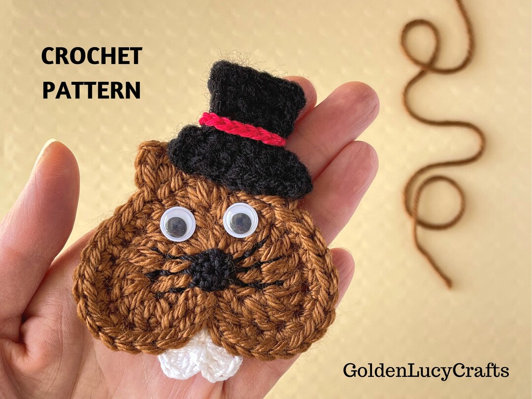 CROCHET PATTERN Groundhog Applique Heart-shaped Animal Motif ...