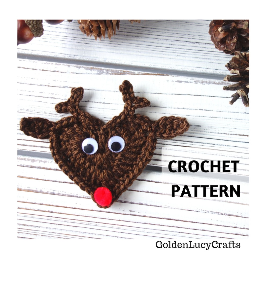 CROCHET PATTERN Reindeer Christmas Ornament Applique, Heart-shaped ...