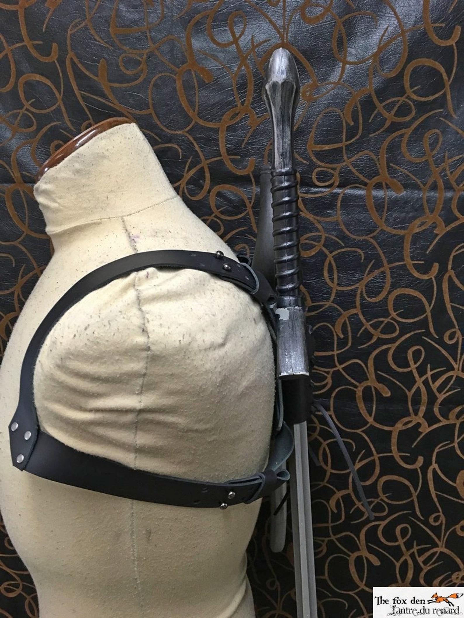 Vertical Double Leather Back Scabbard With Captain America Style Straps ...