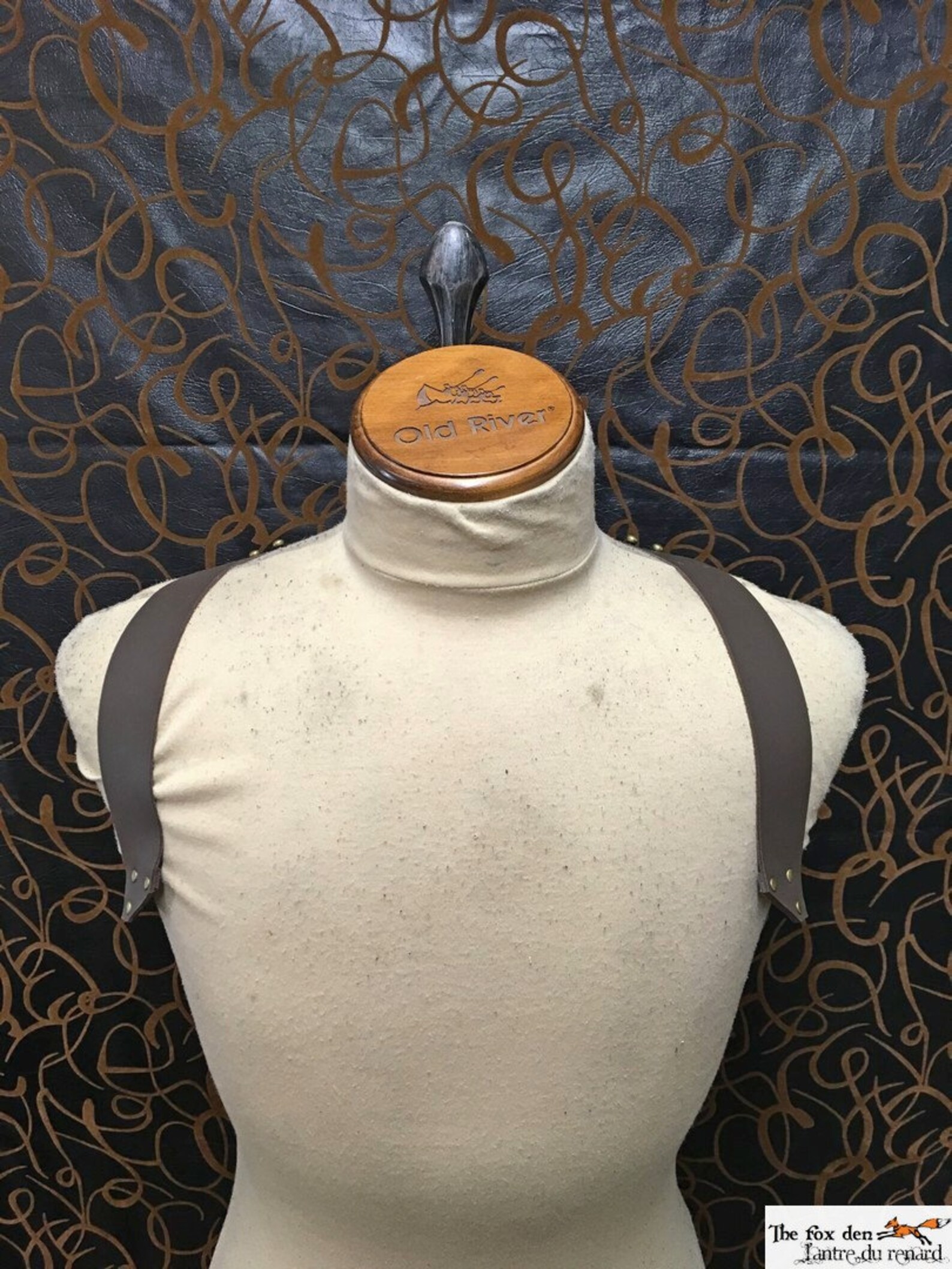 Vertical Leather Back Scabbard With Captain America Style Straps ...