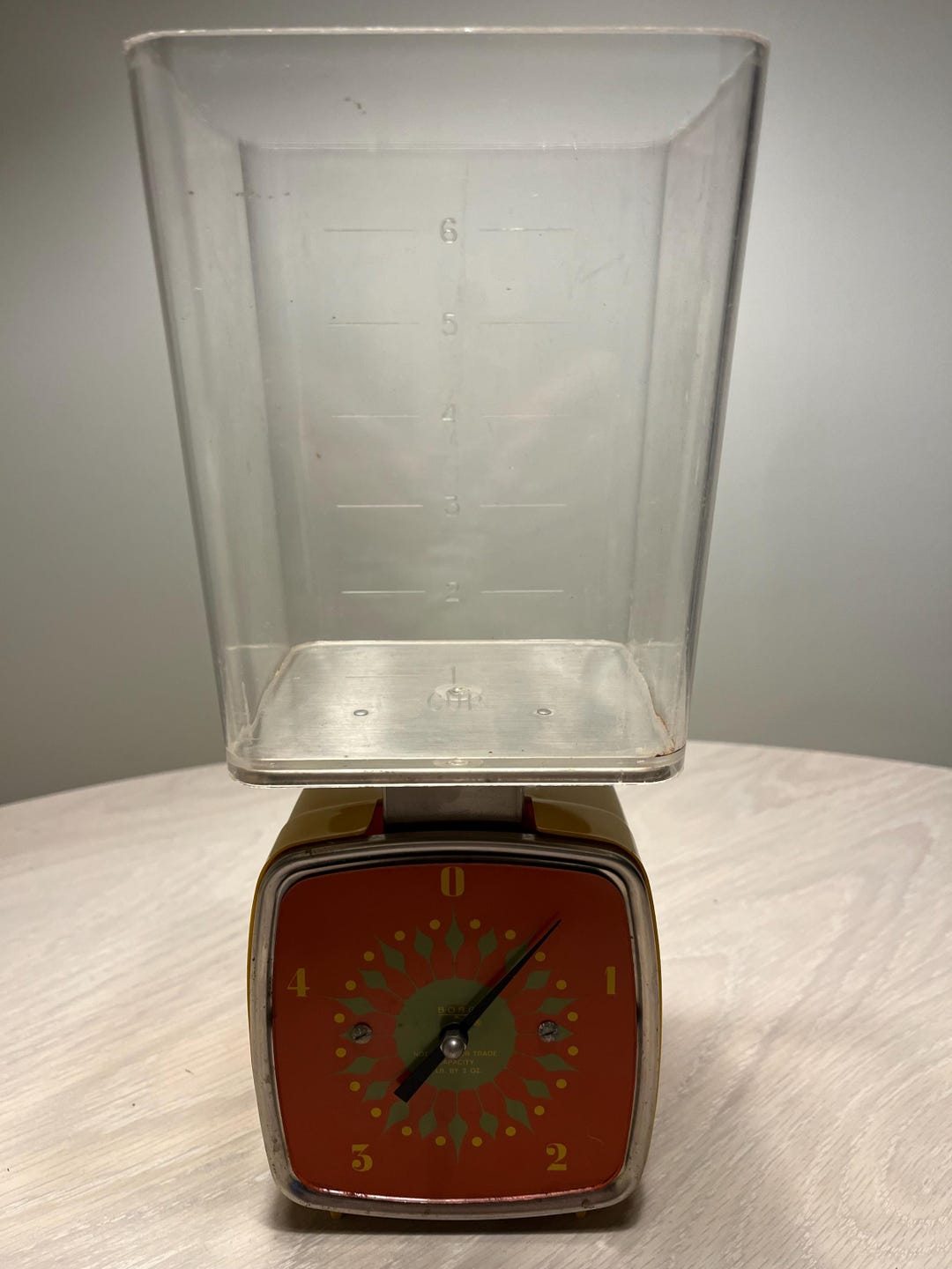 Vintage Borg Kitchen Scale With 6-cup Measuring Cup - MCM Retro - Etsy