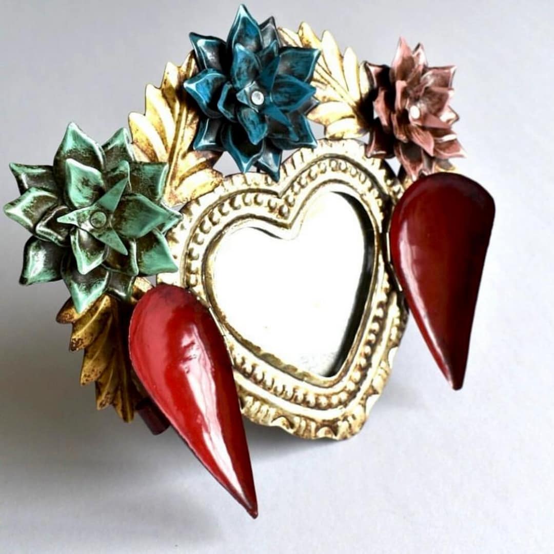 Portarretrato Espejo Tres Flores 9.5”(long) - Tin Sacred Heart, Mexican ...