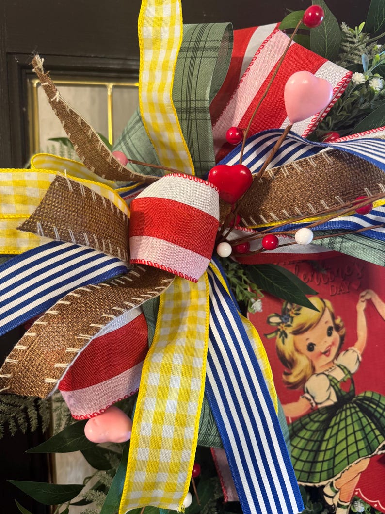 Vintage Valentine Wreath | Retro Dancing Couple, Heart Decor - Etsy