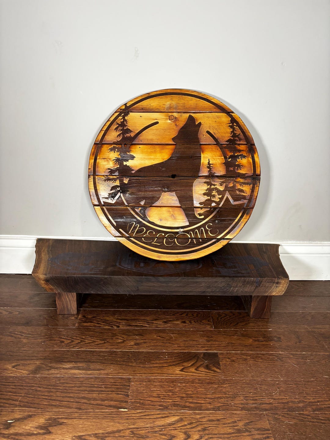 Welcome Howling Wolf Sign - Etsy
