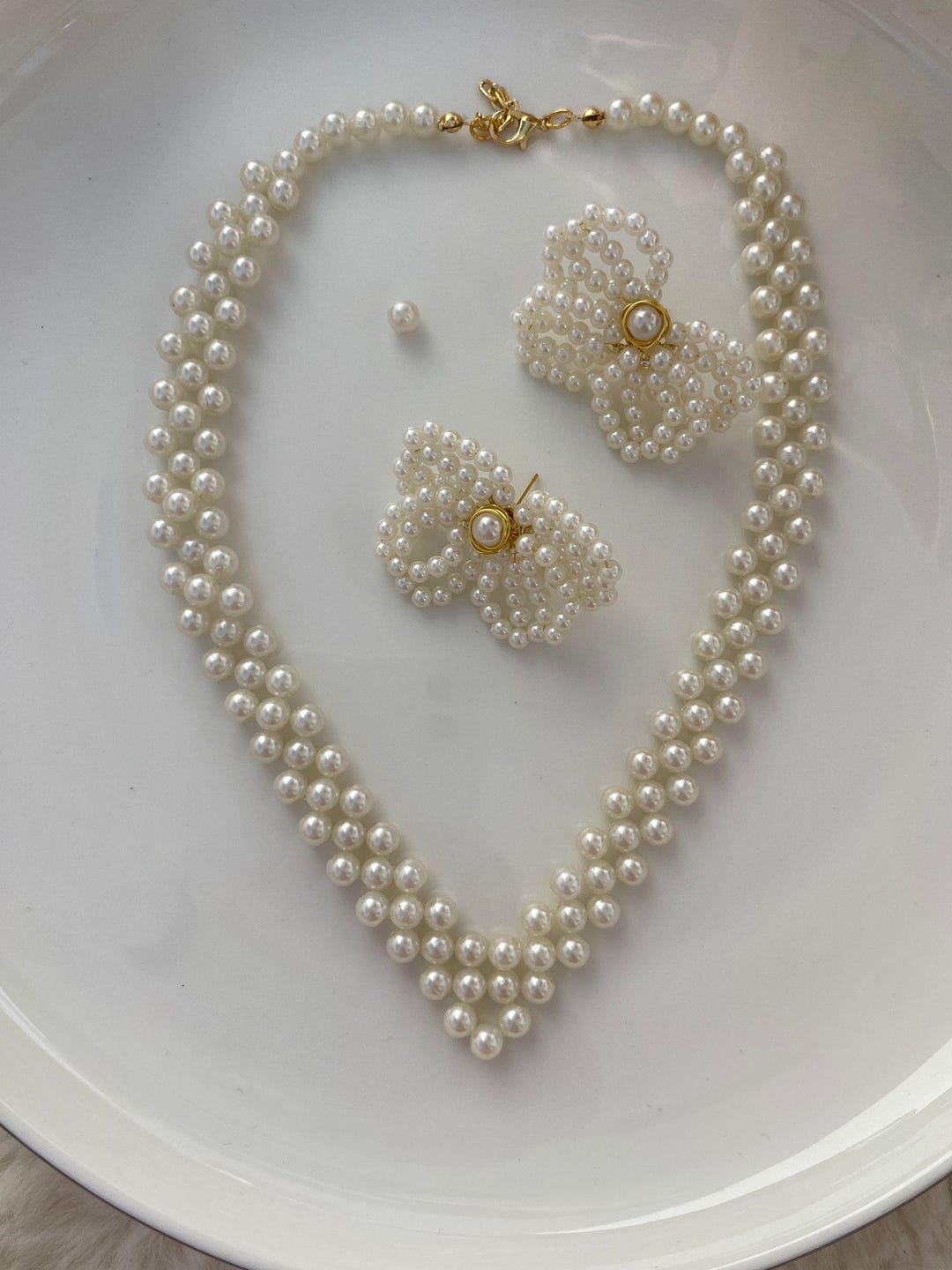 Handmade Pearl Jewelry Set: Vintage Beaded Necklace and Floral Earrings ...