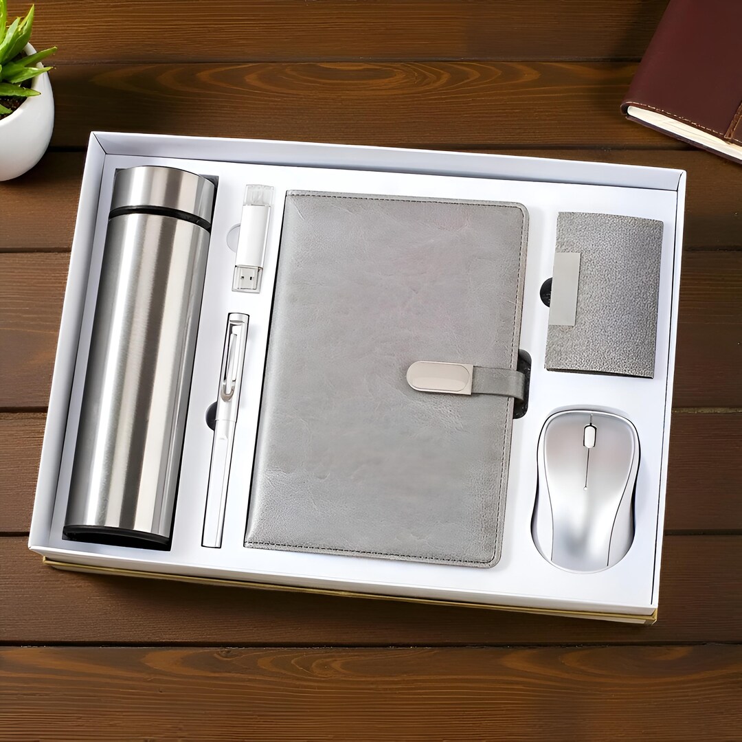 Personalized Business Gift Set: Computer Mouse, Leather Notebook & Pen ...