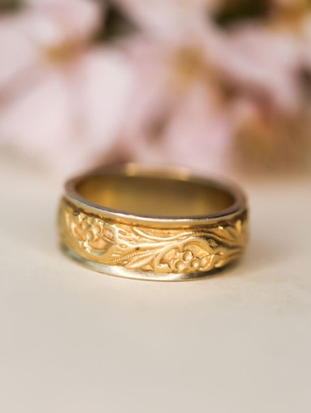 Vintage Carved 14k Gold Band Detailed Wedding Band in White and Yellow ...