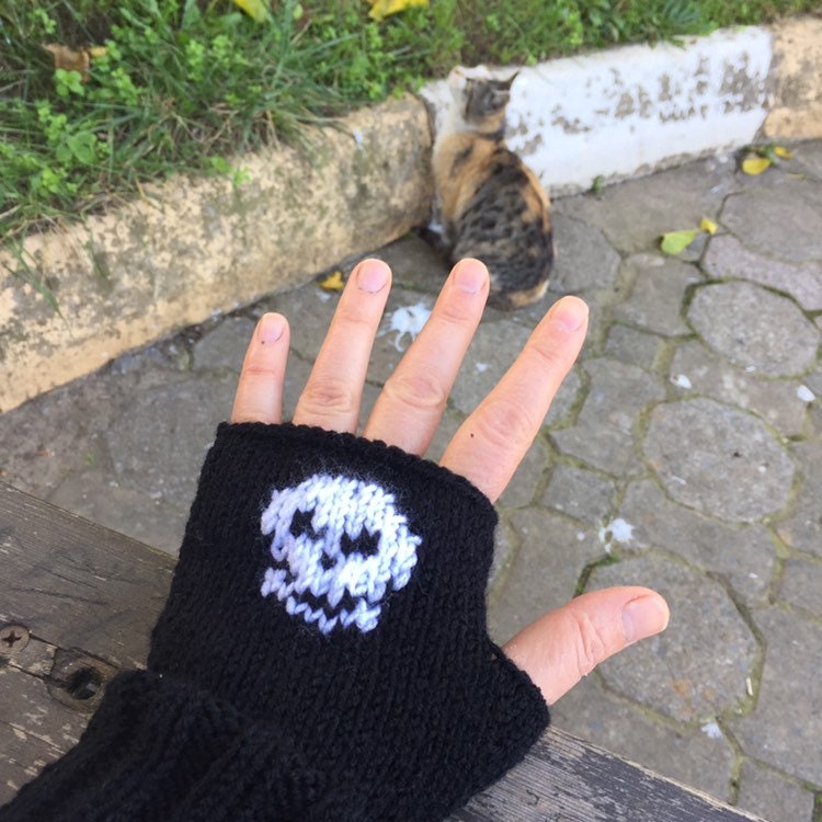 Wednesday Addams, Skull Stitch Gloves, Halloween Costume, Skull ...
