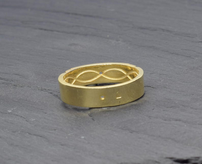 Spiritual Amulet Protection Ring, Atlantis Wedding Band - Etsy