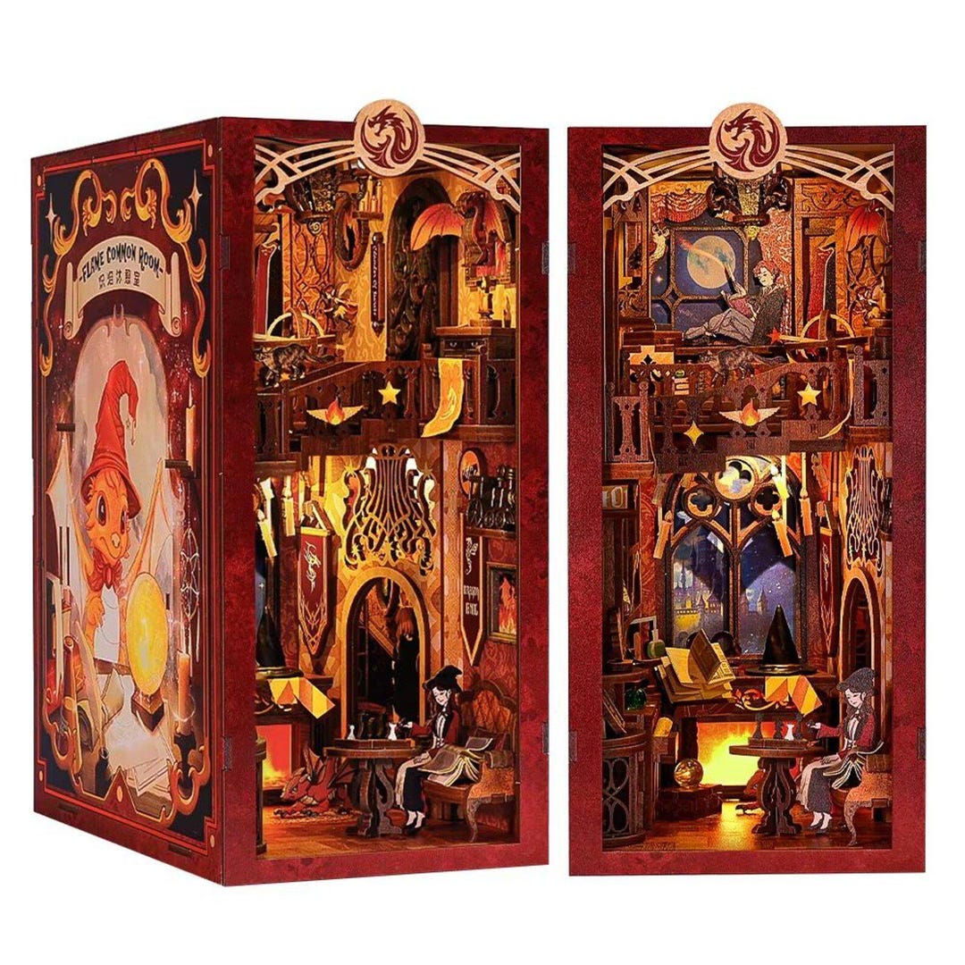 Flame Common Room DIY Book Nook Kit: Magic School Miniature Bookshelf ...