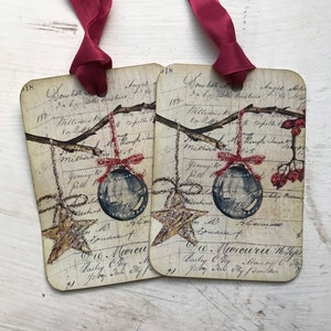 CHRISTMAS Gift Tags Present Ornament Star Holly Berries French Script ...