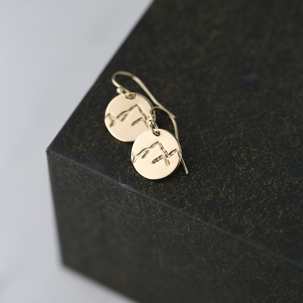 Alaska Earrings - Etsy