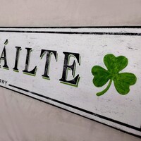 Slainte Sign: Irish Cheers Celtic Bar Decor - Etsy