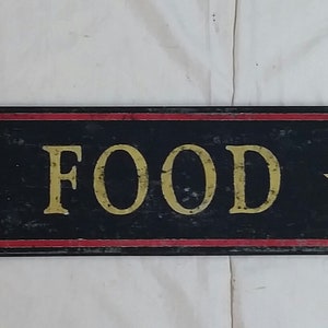 Family Food Friends Wood Sign - Etsy