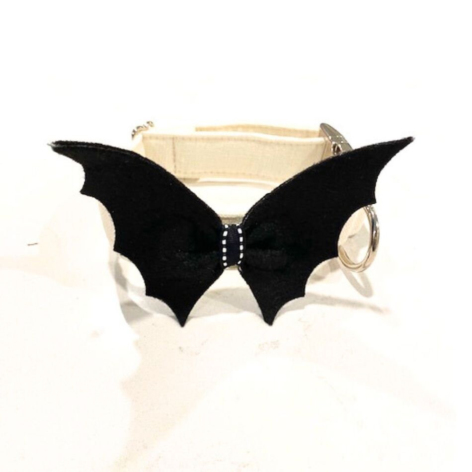 Dog Collar Bat Bow Tie Sewing Pattern: DIY Halloween Costume (PDF ...