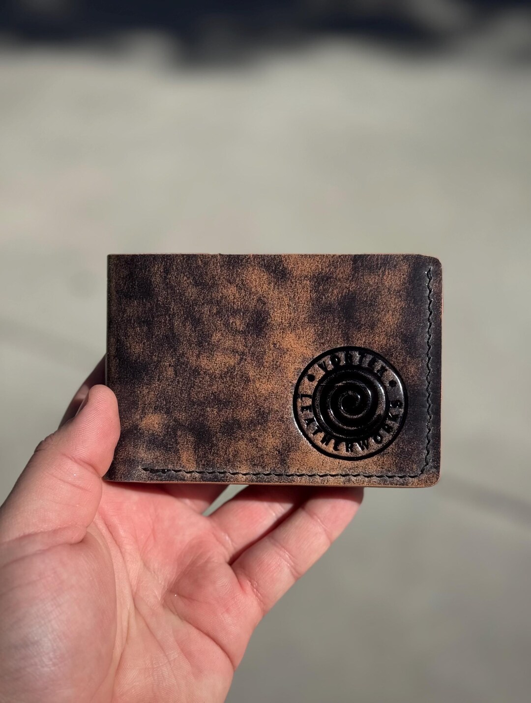 Handmade Rocado Black Marble Shell Cordovan Tradional 7 Pocket Bifold ...