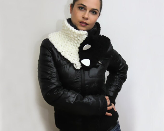 PROMO Price Bulky Wool Neck Warmer in Black and White TWO - Etsy