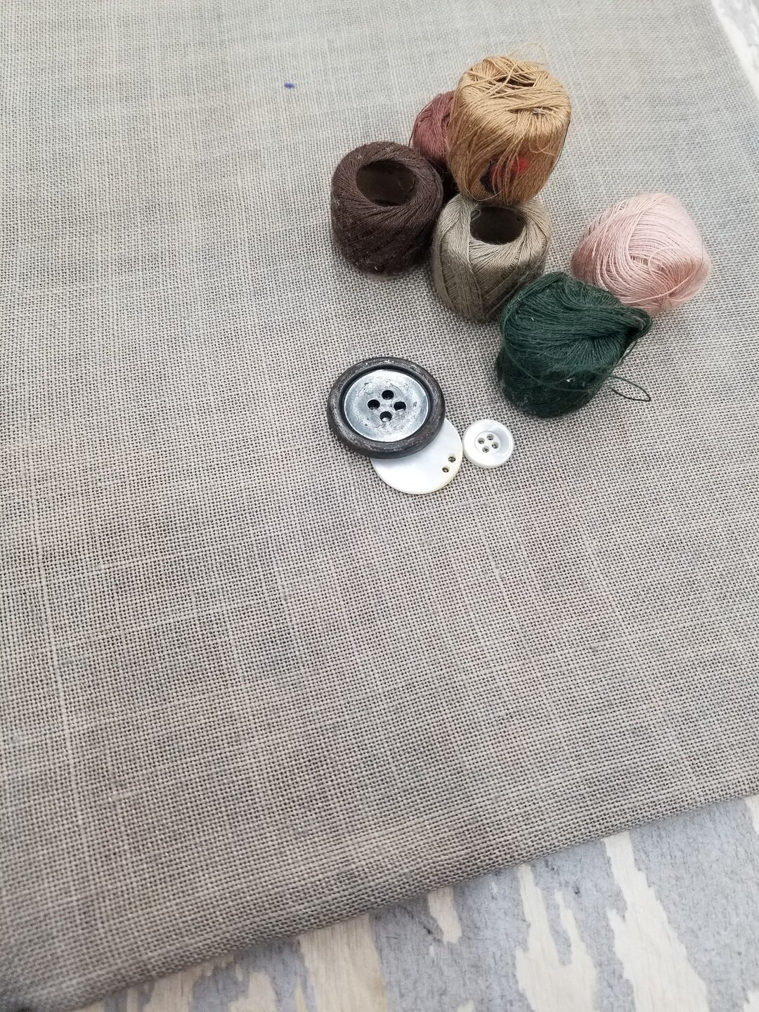 Weeks Dye Works, Tin Roof, 32ct, Fat Quarter, 100% Linen, Cross Stitch ...