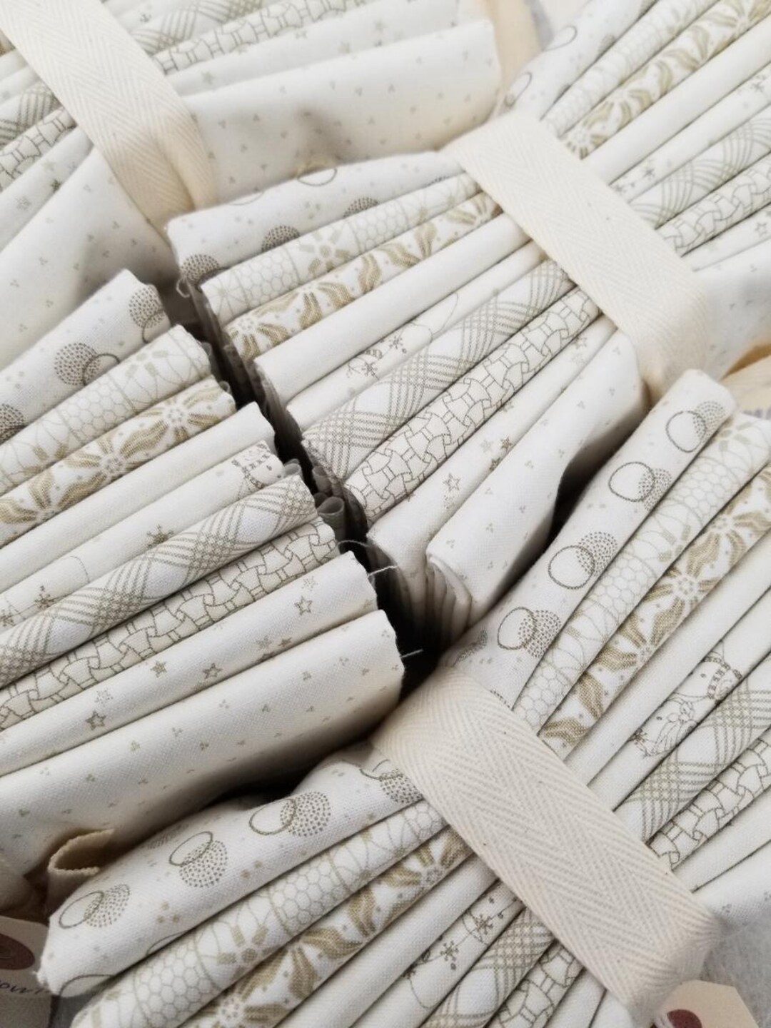 Snowman Gatherings Iv...low Volume Tonal Fat Quarter Bundle...primitive ...