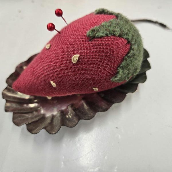 Strawberry Pincushion - Etsy