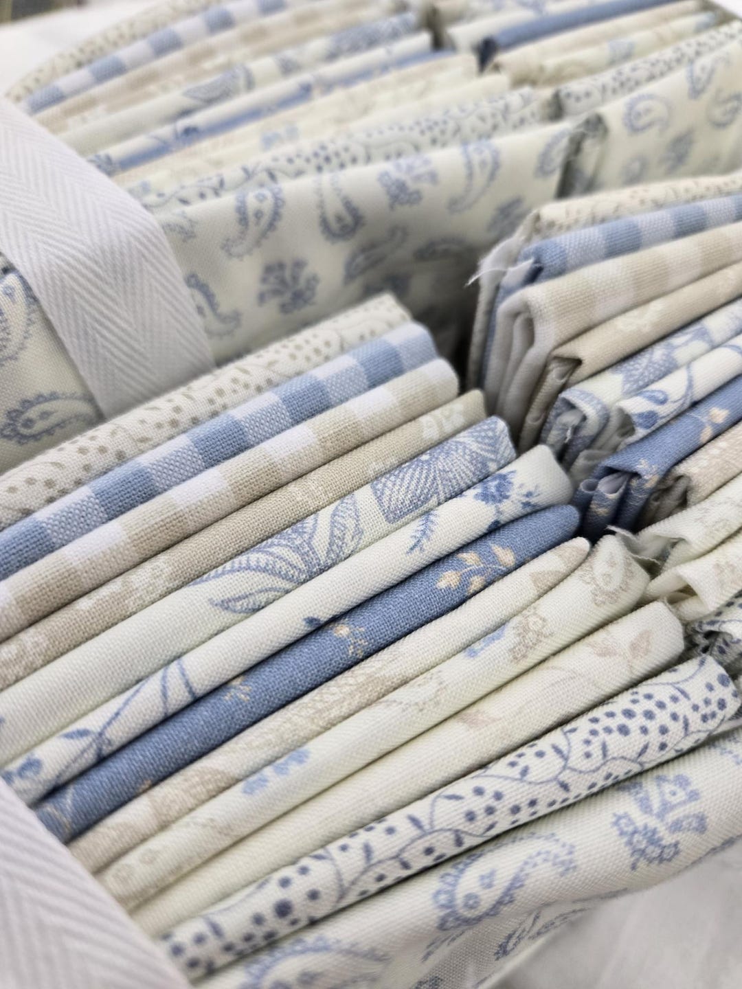 Trendy Toile & Gingham Weaves...fq Bundle...monika Zhu...marcus Fabrics ...