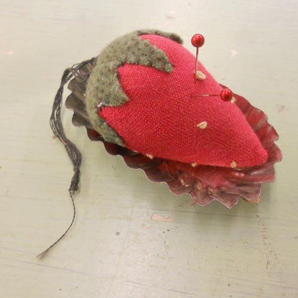 Strawberry Pincushion - Etsy