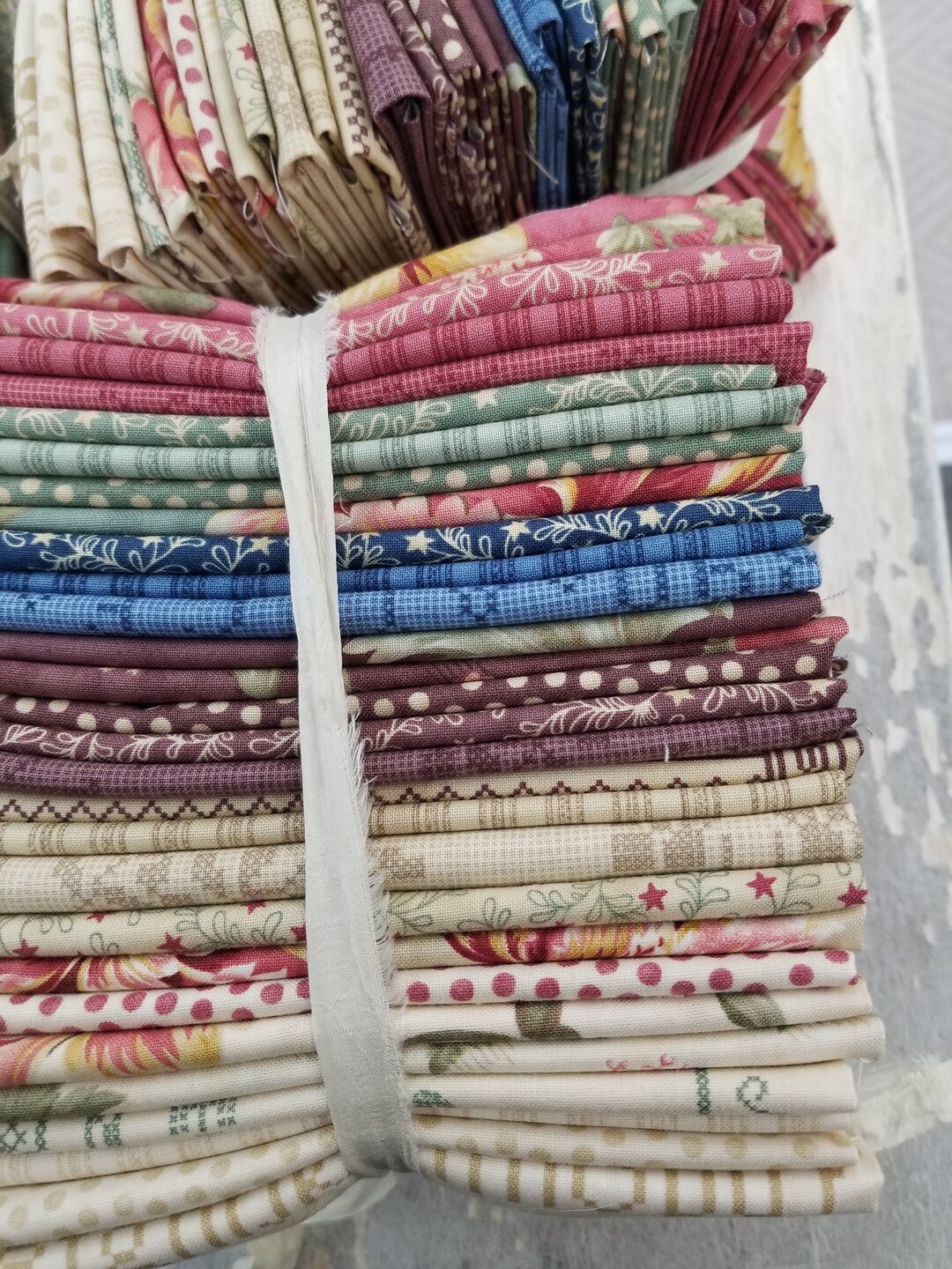 Threads That Bind Fat Quarter Bundle by Blackbird Designs for Moda ...