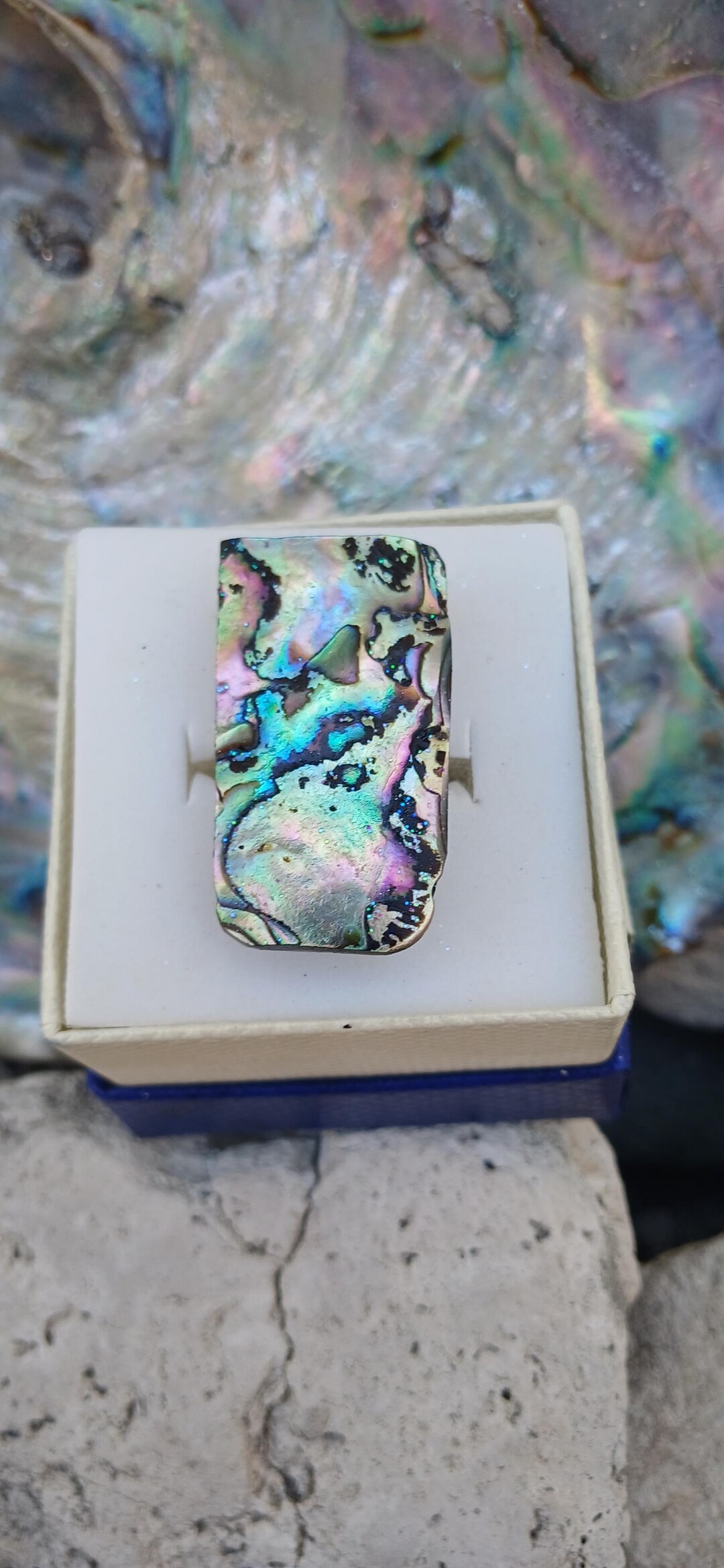 Handmade Adjustable Abalone Shell / Paua Shell / Perlemoen Shell Ring ...