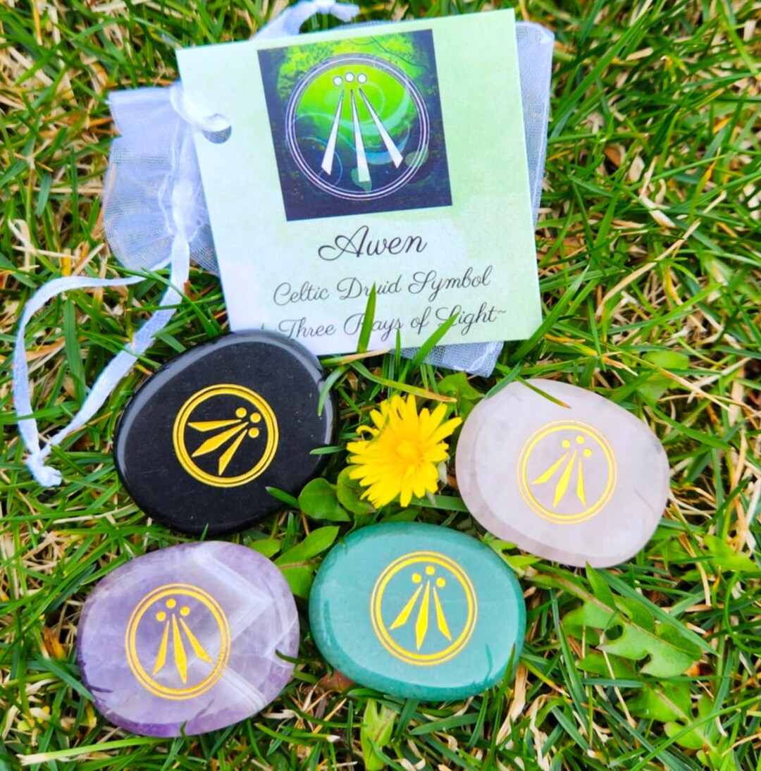 Awen Druid Talisman Stone – 3 Rays of Inspiration | Amethyst ...