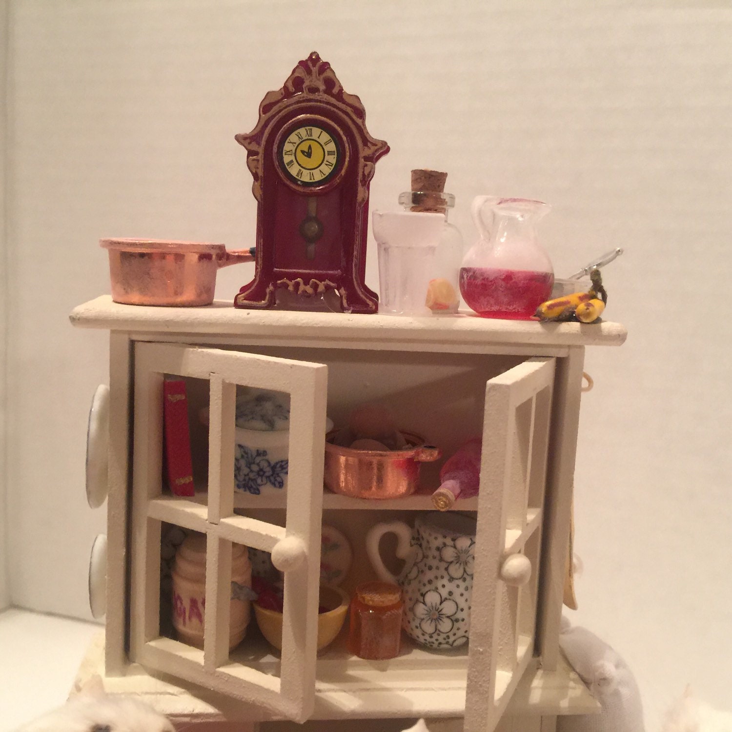 Mrs. Buttons Bakery Mouse Taxidermy Scene in Dome 1:12 Scale - Etsy